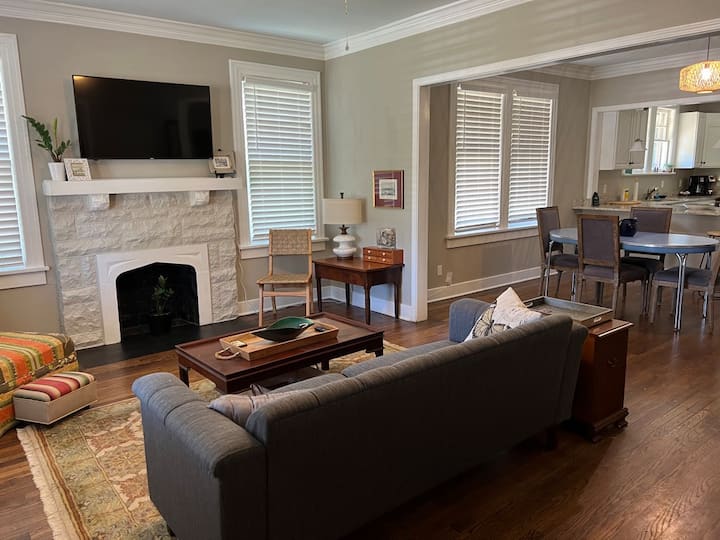 Close To Rhodes College, Memphis Zoo & Downtown - Memphis