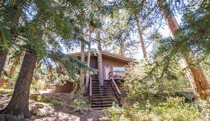 Castle Glen - Duplex Cottage On Fall River - Estes Park, CO