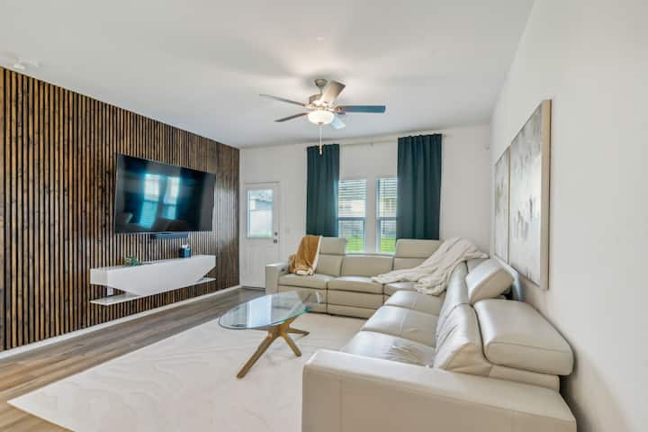 Entire House Near Airport & Cota - Cedar Creek, TX