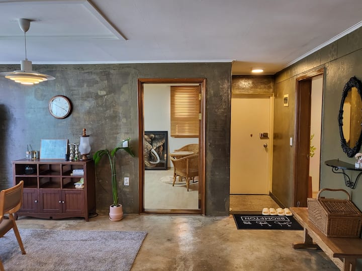 카페감성 에프터글로우#방화수류정도보5분#행궁동도보10분#조명맛집#넓은투룸#연박할인 - Suwon-si