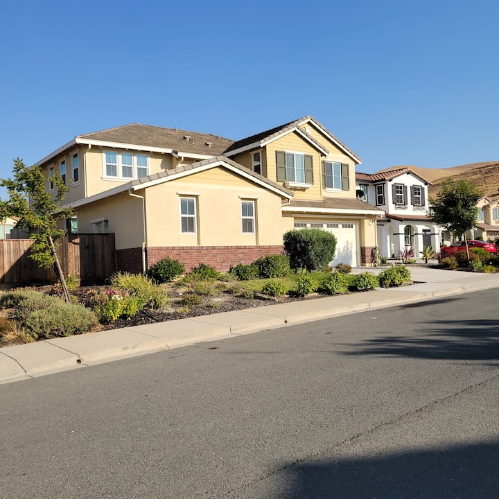 5-bedroom House In Pittsburg, Ca - Pittsburg, CA