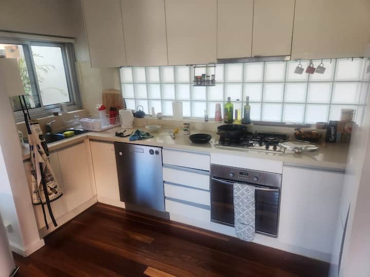 Nice Outdoor Feeling Apartment - Bondi Beach