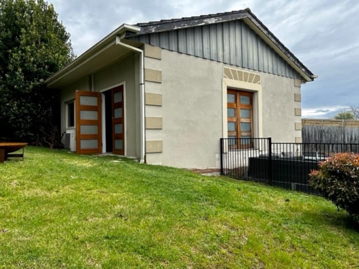 Studio Apartment In Frankston South - Frankston