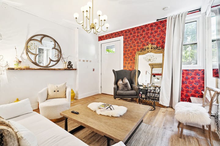 Charming 1br Condo Steps From Rittenhouse Square - Philadelphia, PA