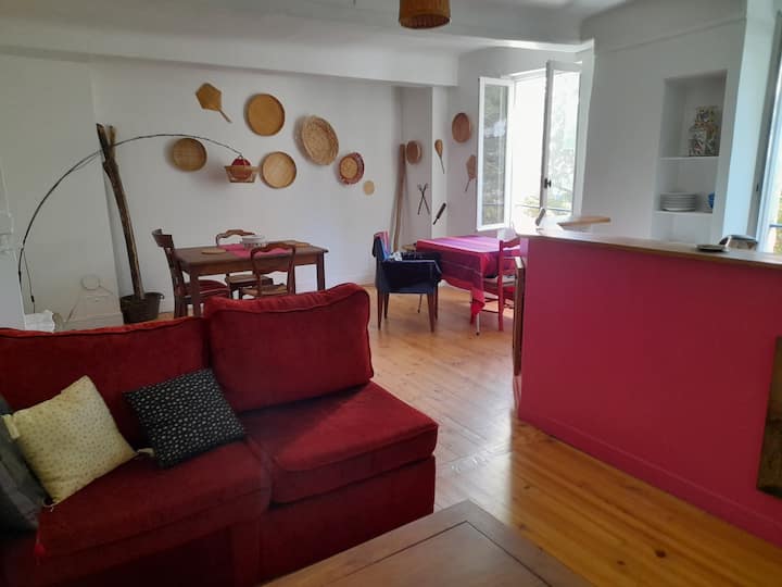 Appartement Atypique 82m2 - Saint-Affrique