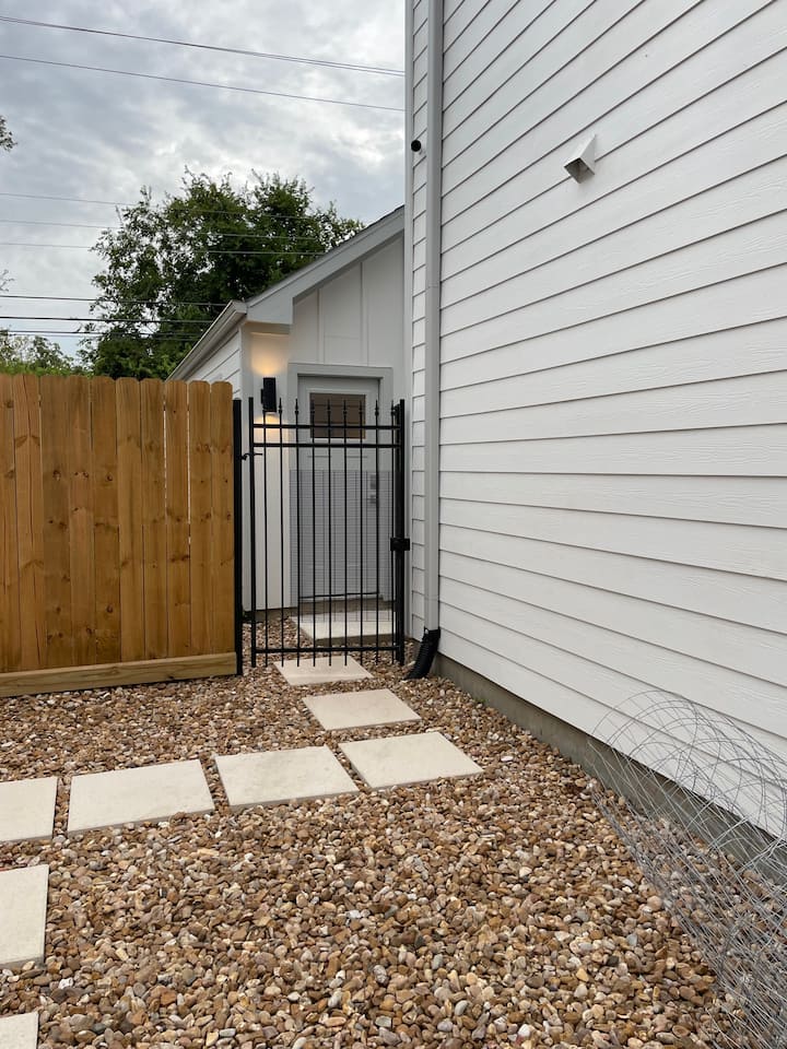 Med Center South-guest House - South Acres / Crestmont Park - Houston