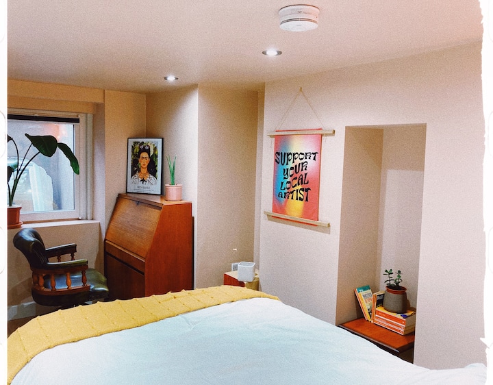 The Manchester Snug - Salford