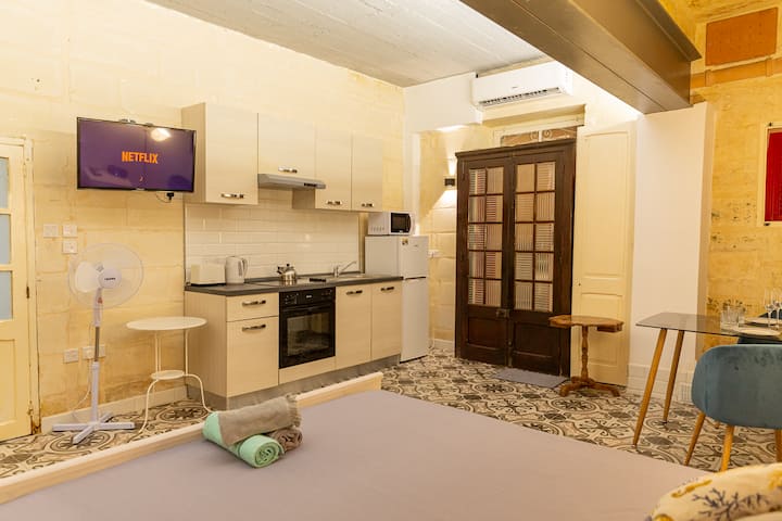Valletta Central Maisonette - Valletta