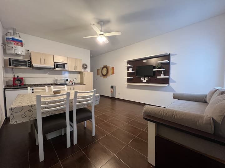 Apartamento Cuadruple Con Terraza Y Cochera - Bella Vista