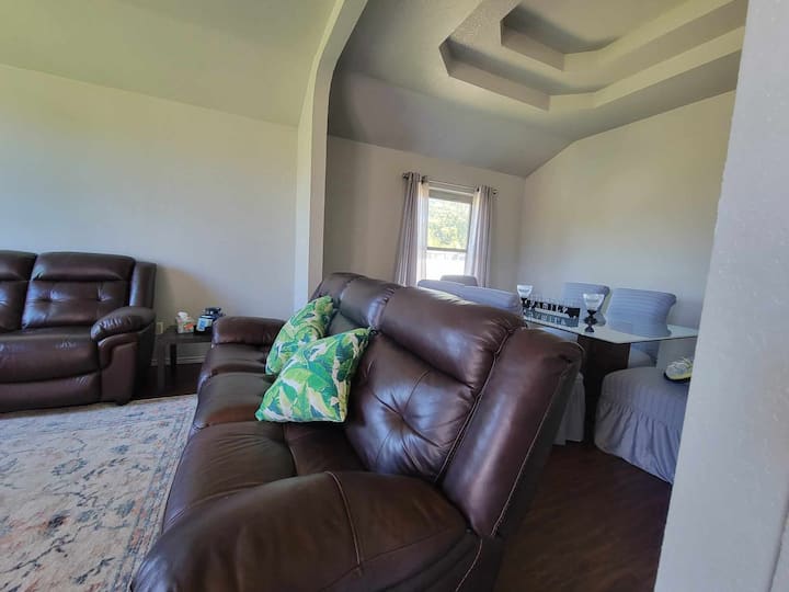 Centrally Located Home Away. - Harker Heights, TX