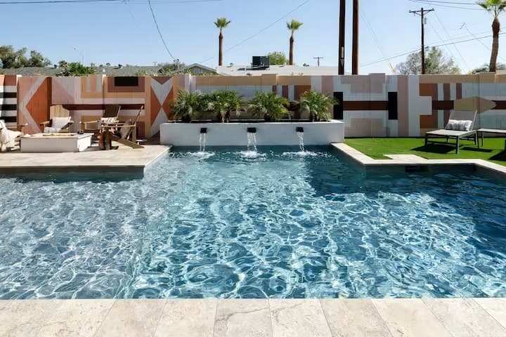 Salt Old Town, Putting Green, Waterfalls - Scottsdale, AZ