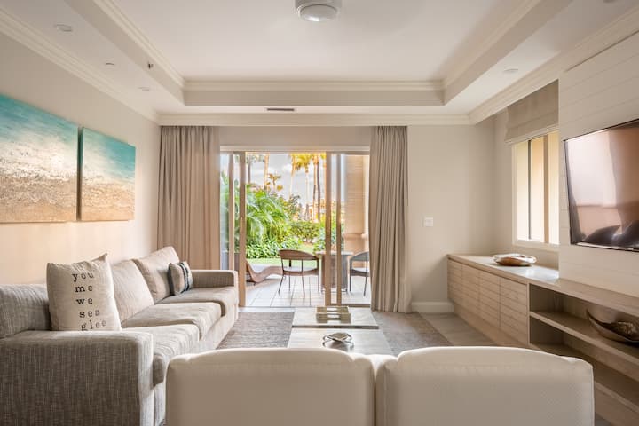 Stunning First Floor Residence On Seven Mile Beach - Cayman Islands