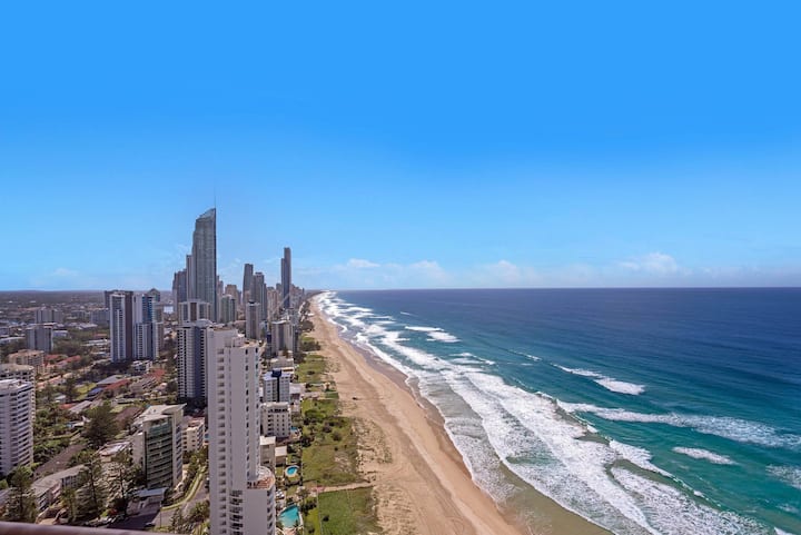 Surfers Aquarius Beach Front Level 33 - Broadbeach