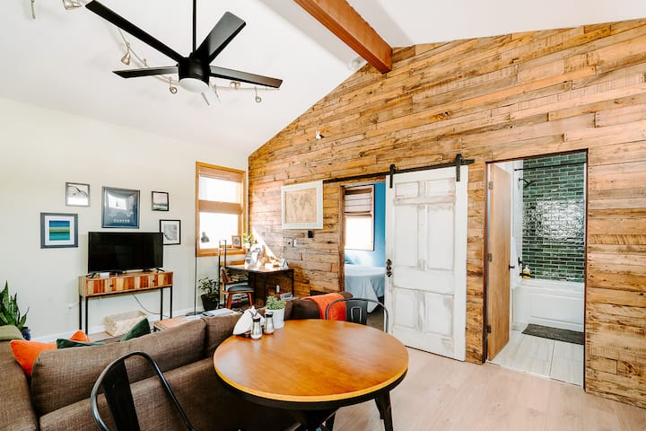 Cozy Neighborhood Spot Close To Downtown - Denver