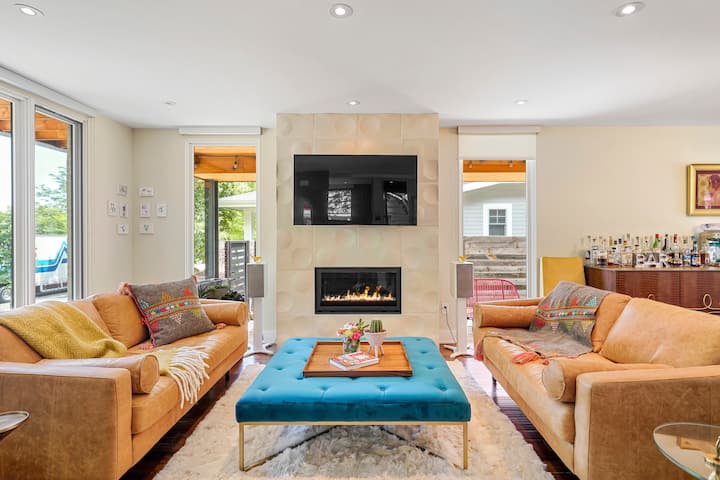 Distinctive Standout Retreat In Central Boulder - Boulder, CO