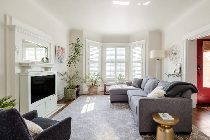 Eat Breakfast On A Private Deck Near Golden Gate Park - San Francisco, CA