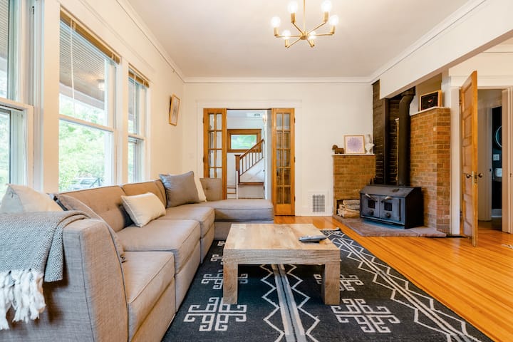 Historic Home Near Chautauqua, Trails  & Pearl St - Boulder, CO