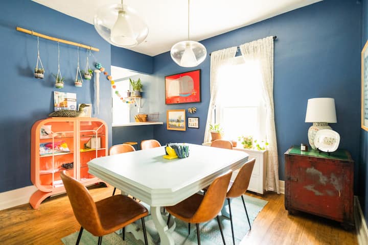 Funky East Boutique Bungalow - Nashville, TN