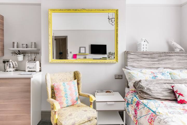 Didsbury Holiday Rentals & Homes - Didsbury, Didsbury, United Kingdom ...