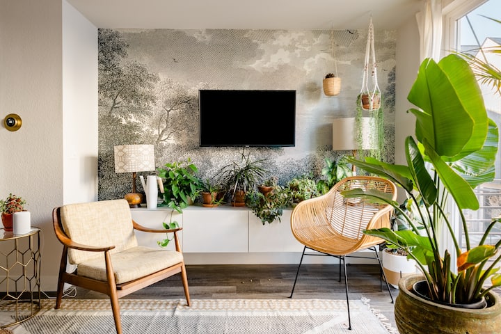 Light-filled Boho Chic At Eco-friendly Wabi-sabi House - 레이크우드