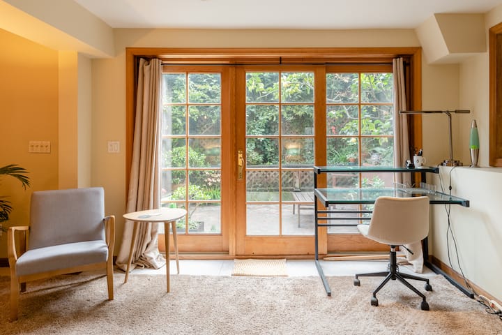 Relax In Style In Mission Victorian’s Serene Garden Studio - San Francisco, CA