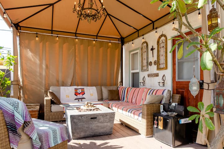 Venice Beach Guest Studio With Pool And Hot Tub - Venice Beach, Los Angeles, CA