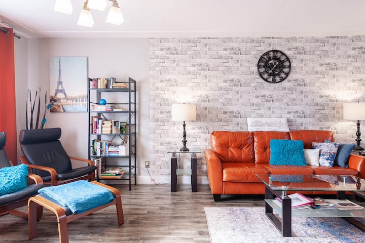 ★Little Paris★ Modern, Central. 3km Uwo, Wifi - London, Ontario