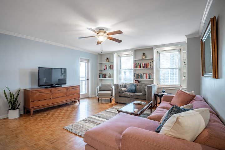 Book Your Next Stay In This Midtown Penthouse - Atlanta, GA