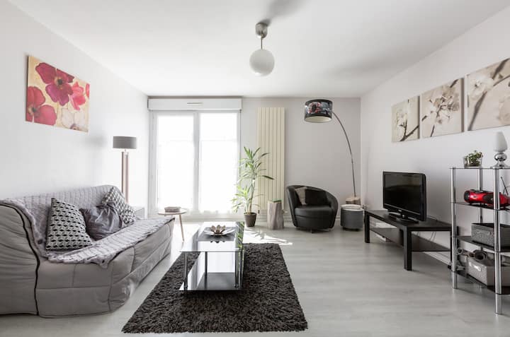 T2  Annecy Centre Terrasse Parking Privé - Seynod