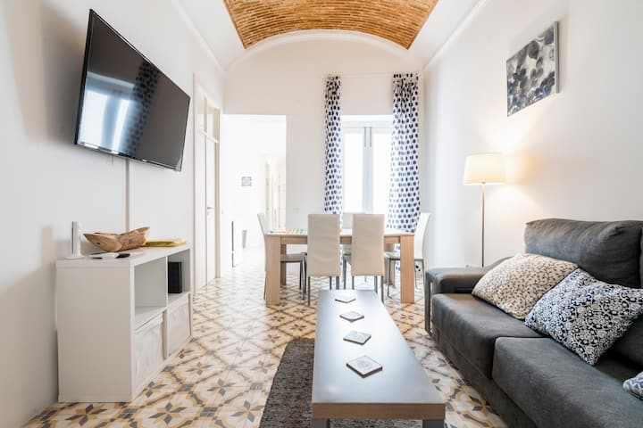 Beautiful Vintage Ground Floor Apartment. - 法羅
