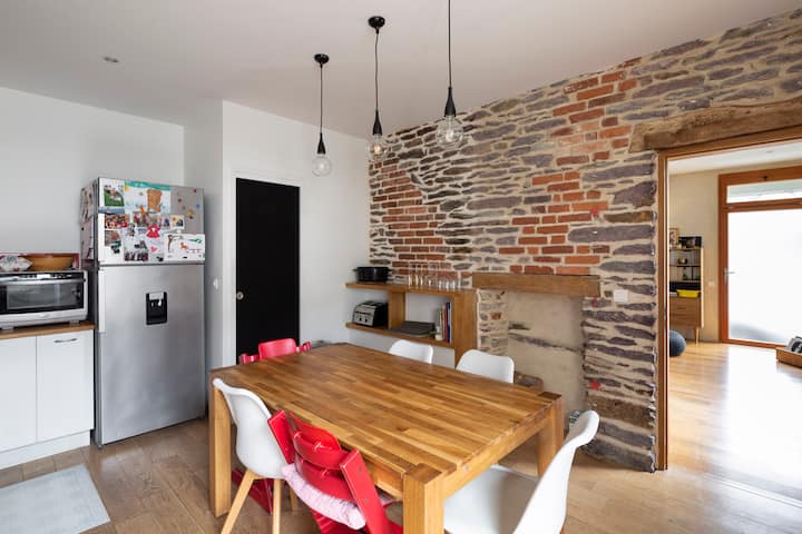 Triplex Avec Balnéo  Cheminée  Oberthür/ Thabor - Rennes