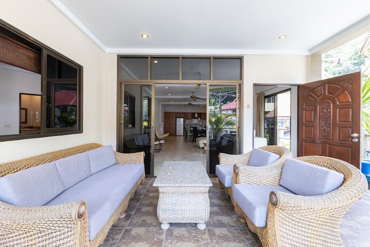 3 Bedroom, 2 Bath, 125 M2, Full Kitchen, Kata - Karon Beach