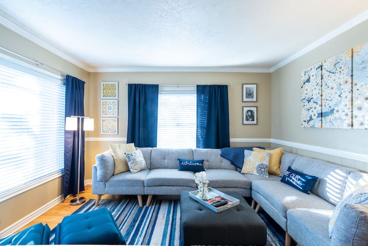 Sweet Sugar House Home ★ Hottub. Spacious & Bright - Salt Lake City, UT
