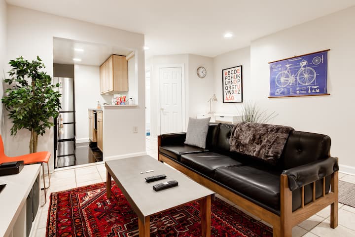 Perfect Dc Retreat In Beautiful Bloomingdale! - Washington, D.C., DC