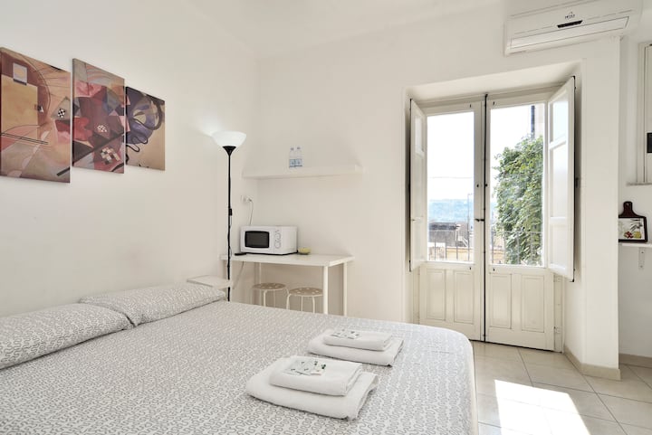 Small Studio With Kitchen And Private Bathroom - Modica