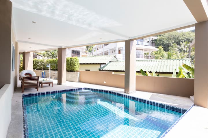 Kata 3 Bedroom Absolute Poolside Apartment 125m2. - Thailandia