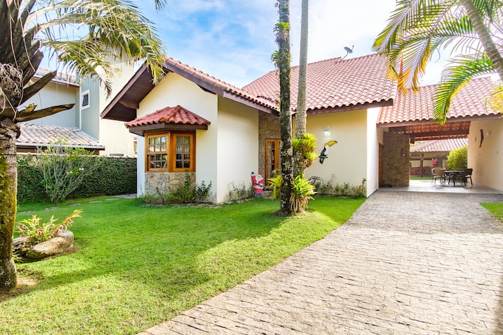 Linda Casa Em Condomínio - Pé Na Areia - Ubatuba