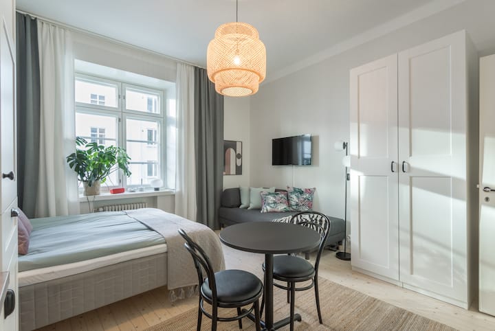 Central Studio W/ House Sauna,  Smart Tv, Netflix - Helsinki