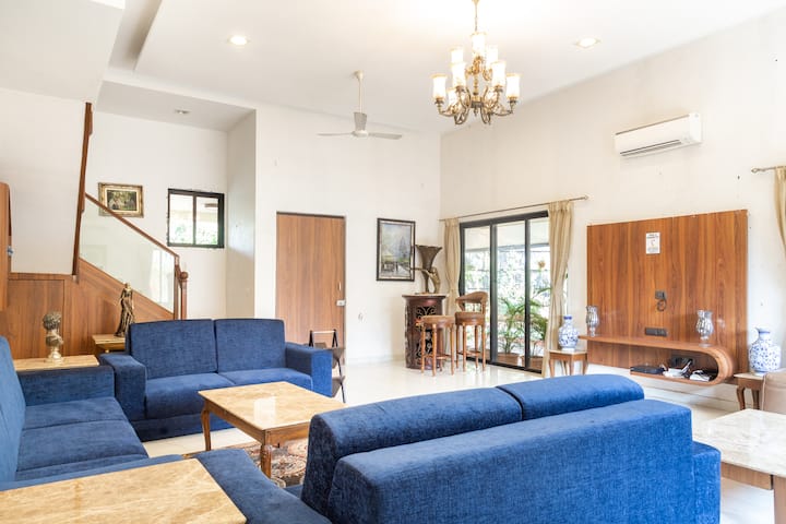 Chateau Lonavala | Luxurious 4 Bhk Pool Villa - Lonavla