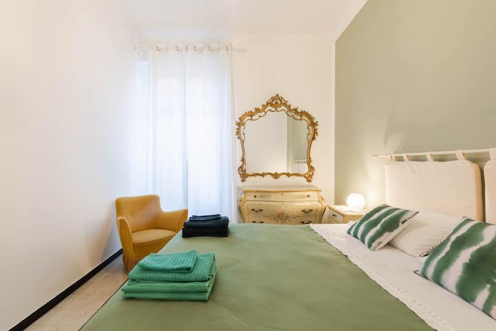 Central Three-room Large Terrace, Casa Gasco - Alassio