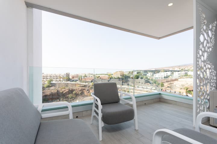 Bright Apartment With An Ocean View And Pool - Adeje