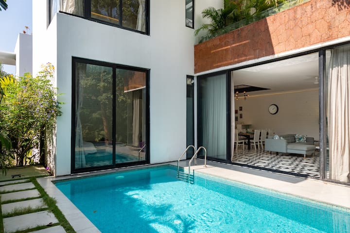 Dream Catcher 3 Bedroom Luxury Villa With Genset - Goa