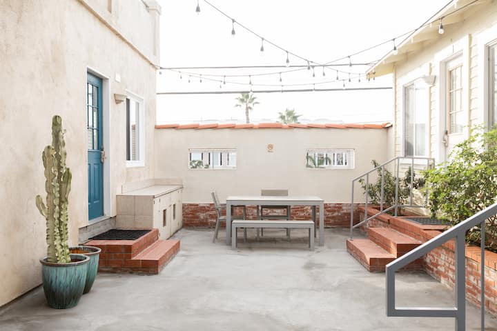 Ocean View In Downtown Hermosa Beach - Redondo Beach, CA