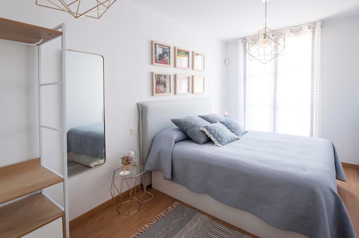 Apartamento Luminoso Junto Al Pilar - Zaragoza, España