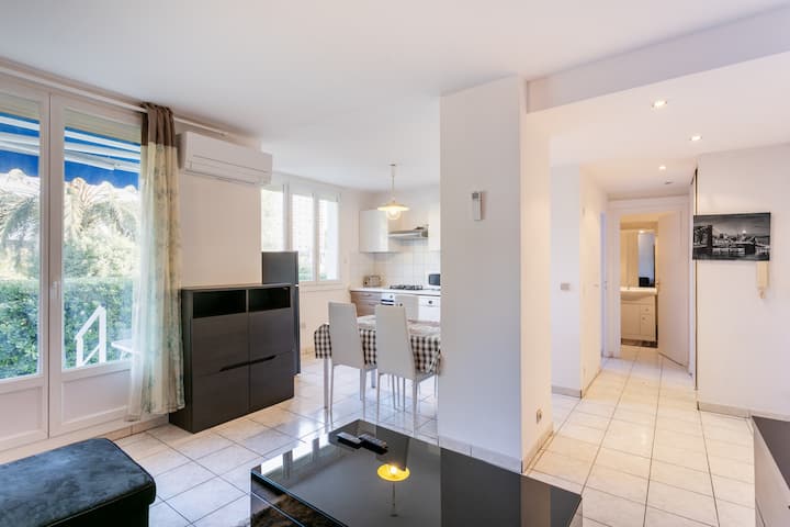 Jolit2+parking/jardinet -Gare Saint Roch &Plages - Montpellier