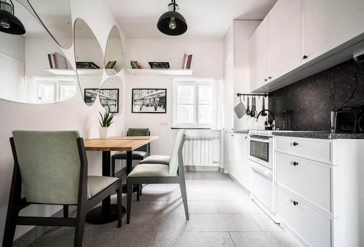 "Grey" Modern Apartment  - Old Town - Warsaw