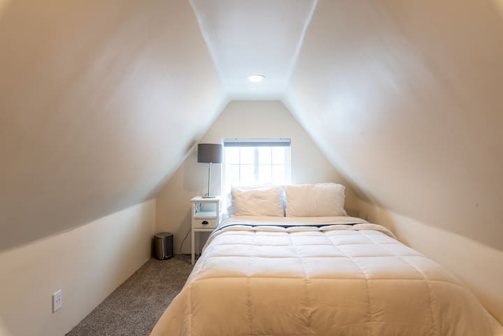 A Perfect Fit! Awesome Attic Antics! 45b - Salt Lake City, UT