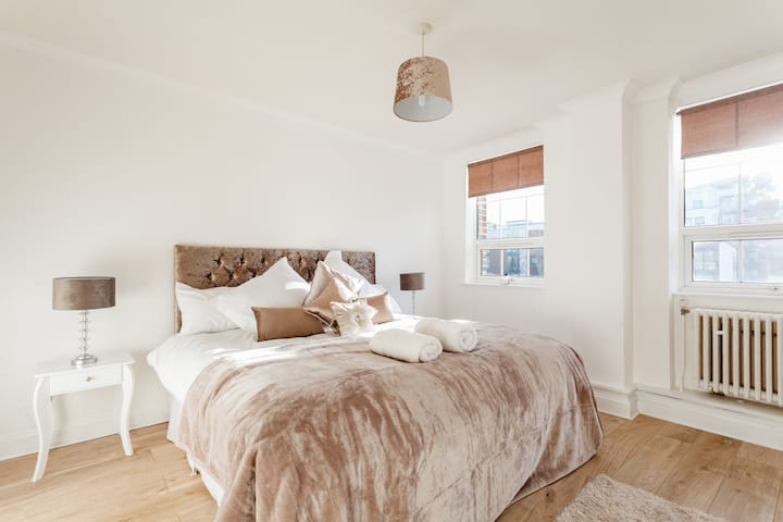 Two Bedroom Apartment - Contractors Only - Southampton