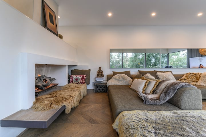 Pasadena Mid-century Modern Treehouse - Pasadena, CA