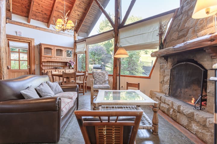 Casa En La Ladera Del Cerro Otto D.t.n. 169/2014 - Chile